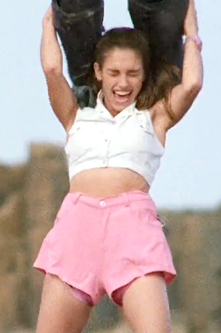 Picture of Kimberly Hart (Amy Jo Johnson)