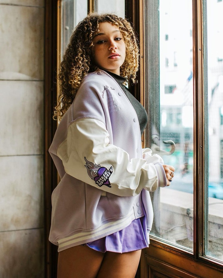 Picture of Corinne Joy