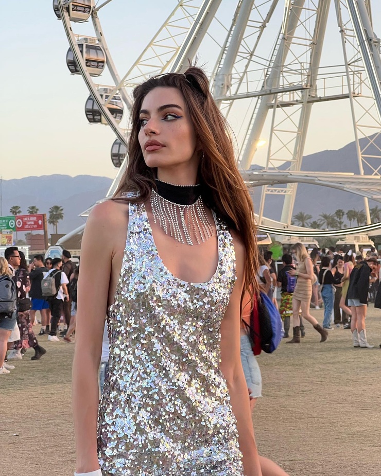 Image of MARA LAFONTAN