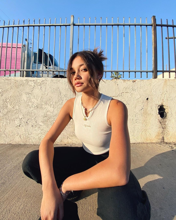 Picture of Gabrielle Current