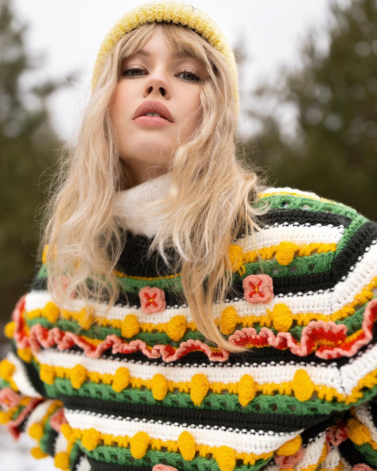 Image of Luna (model)