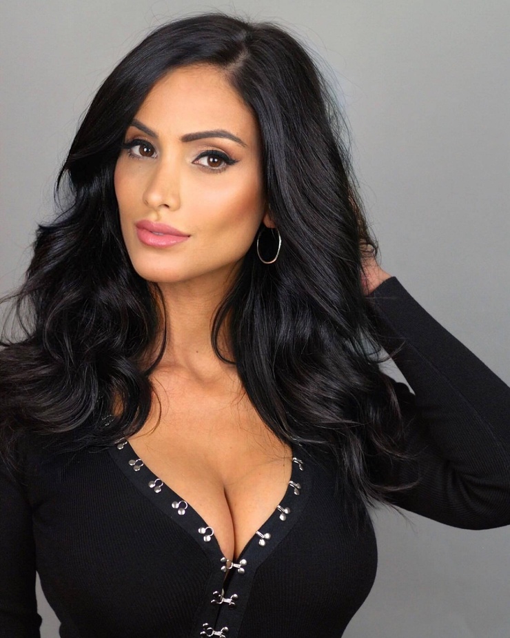 Picture Of Crystal Marie Denha
