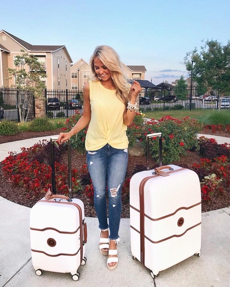 Picture of Shea Leigh Mills