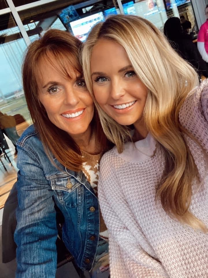 Picture of Shea Leigh Mills