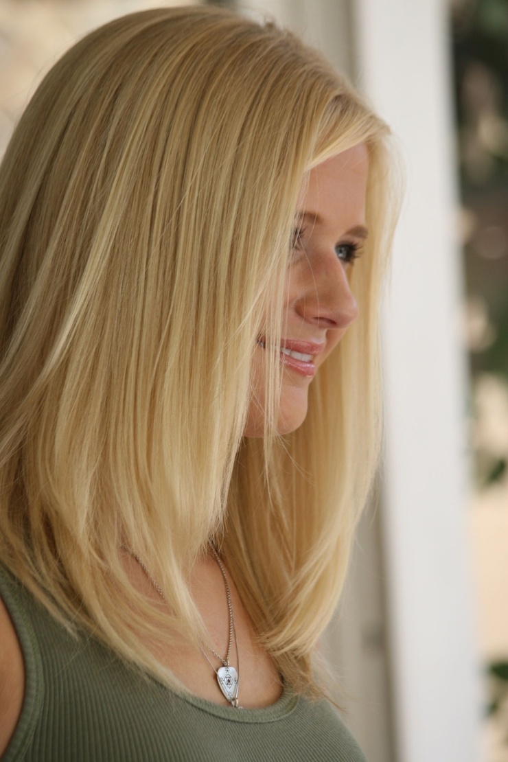 Carly Schroeder image