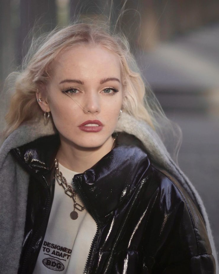 Picture of Lilly Joan Gutzeit