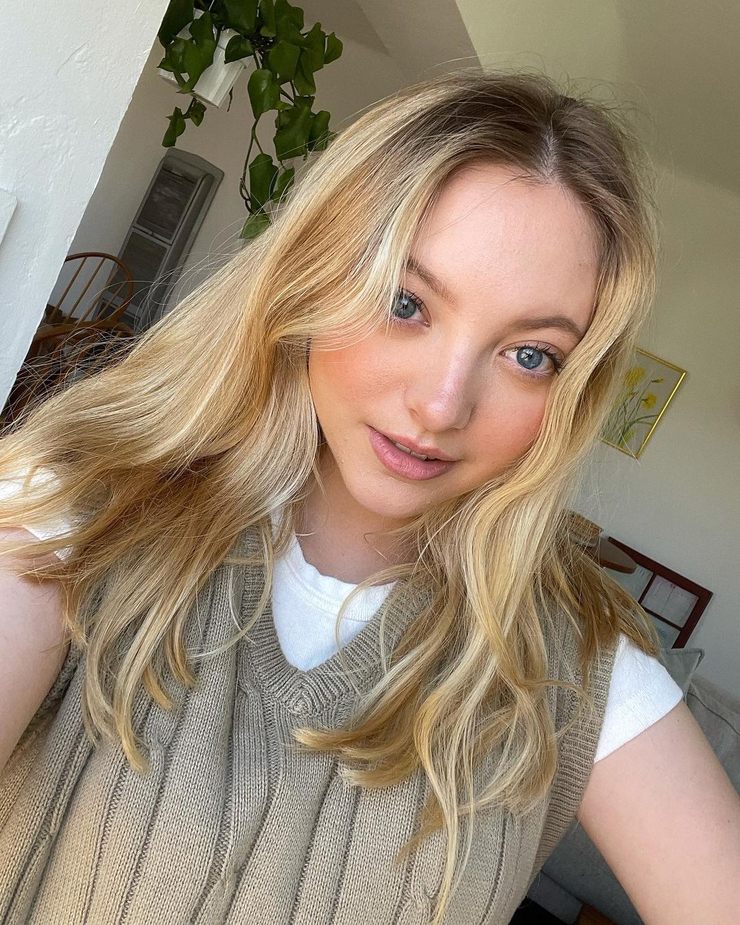 Picture of Madison Hine