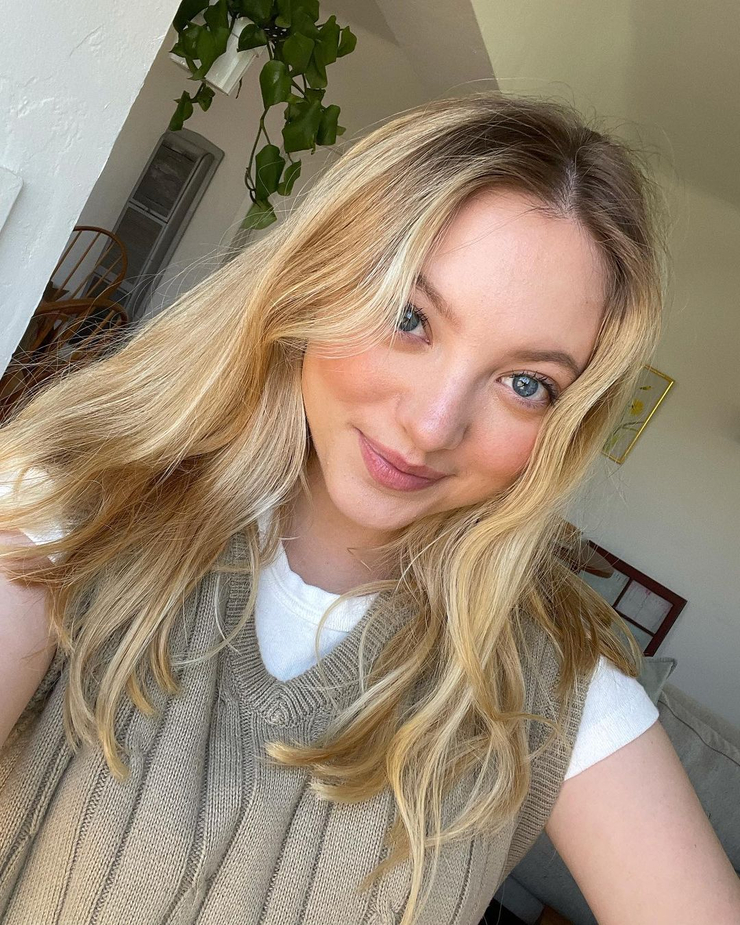 Picture of Madison Hine