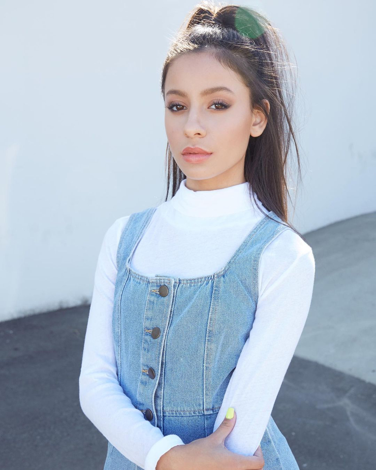 Picture of Izabella Alvarez