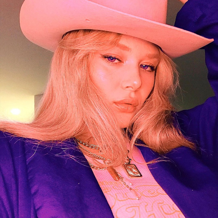 Picture of Victoria Lamas