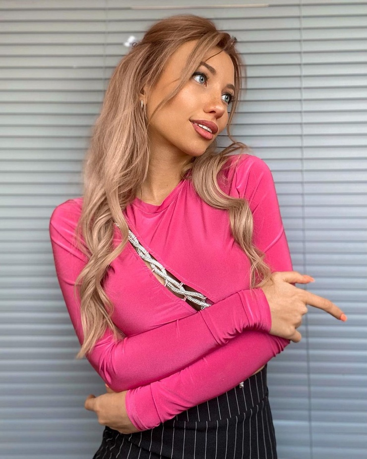 Juli Sergeeva picture