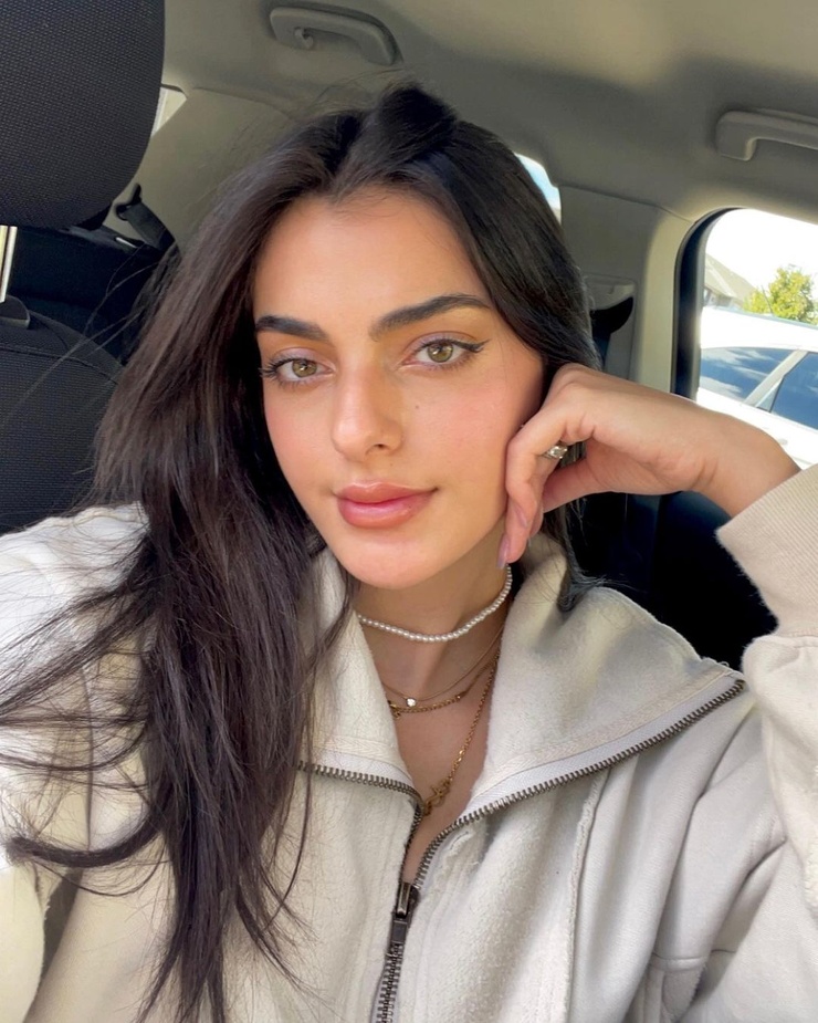 Picture of Toni Breidinger