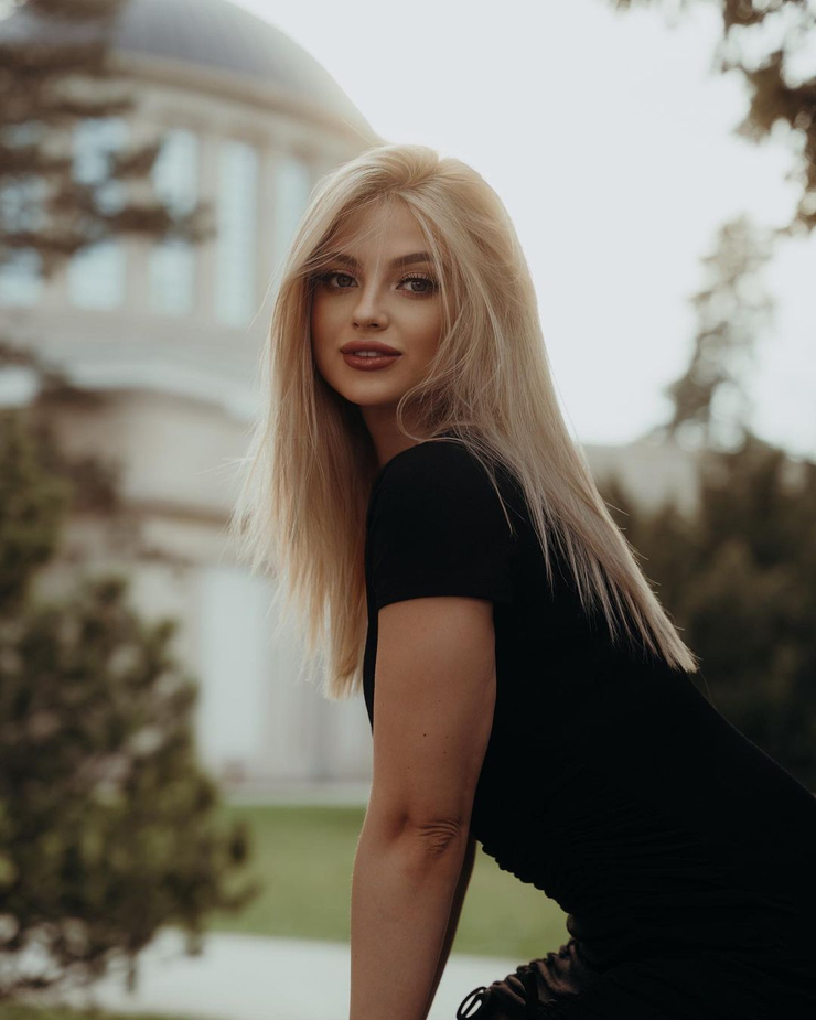 Aleksandra Bil picture