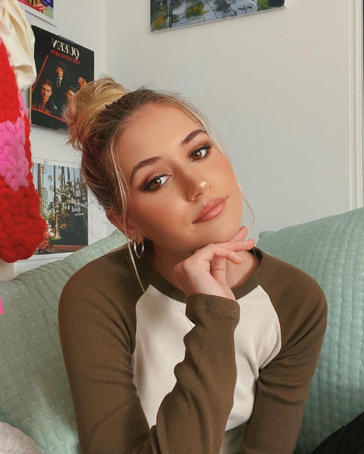 Image of Riley Lewis