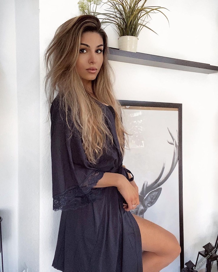 Picture of Melli Netre