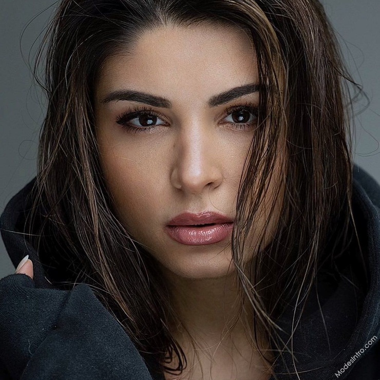 Picture of Melli Netre