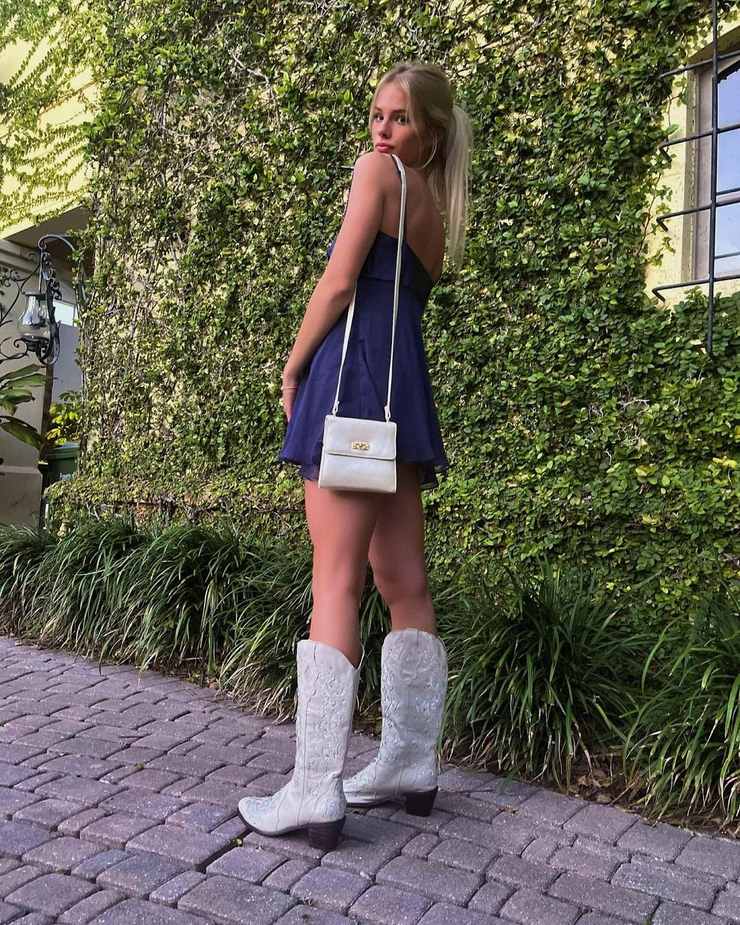 Picture of Mari Lederman