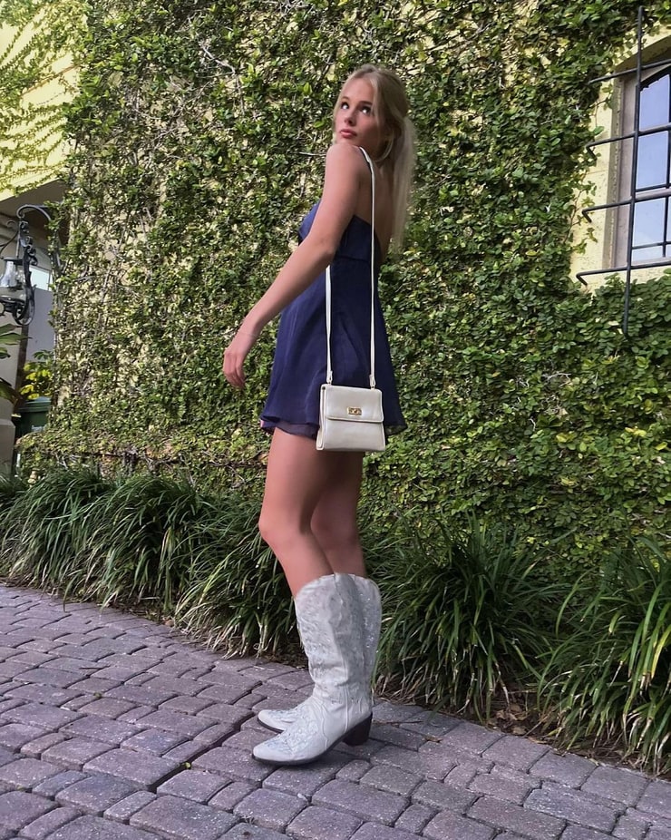 Picture of Mari Lederman