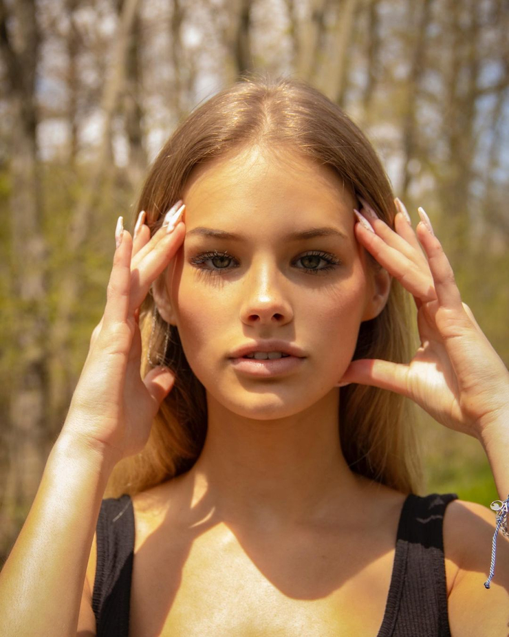 Mari Lederman's Instagram, Twitter & Facebook on IDCrawl