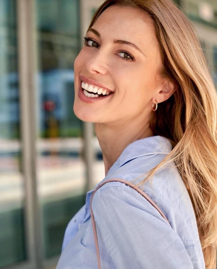 Picture of Nadja Cleven.