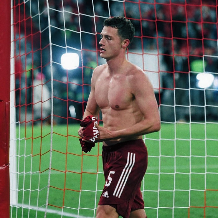 Picture of Benjamin Pavard