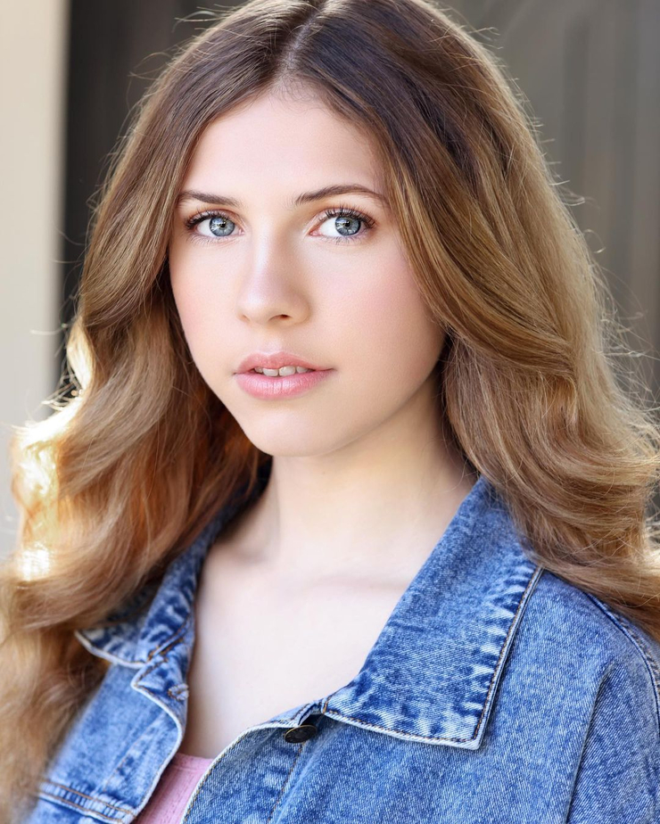 Picture of Mila Brener