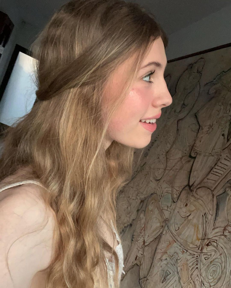 Picture of Mila Brener