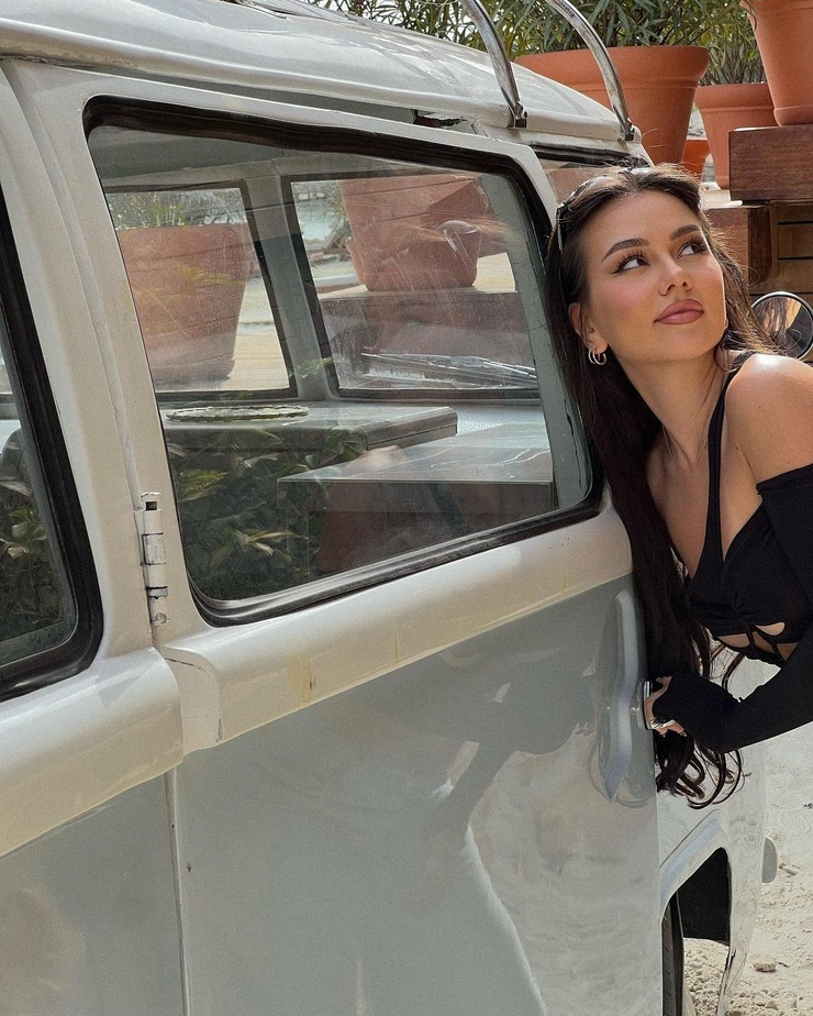 Picture of Doina Barbaneagra