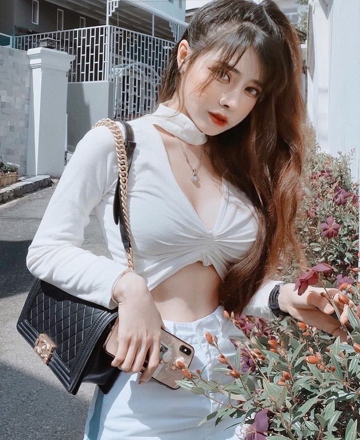 Picture of Trần Bích Hạnh