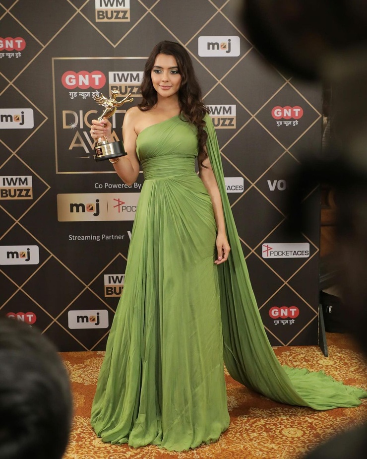 Ruhi Singh image