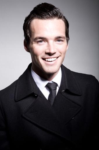 Image of Ian Harding