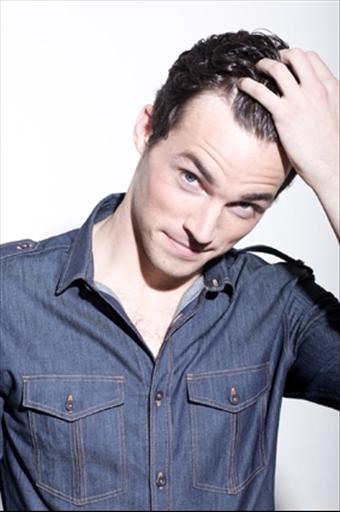 Picture of Ian Harding