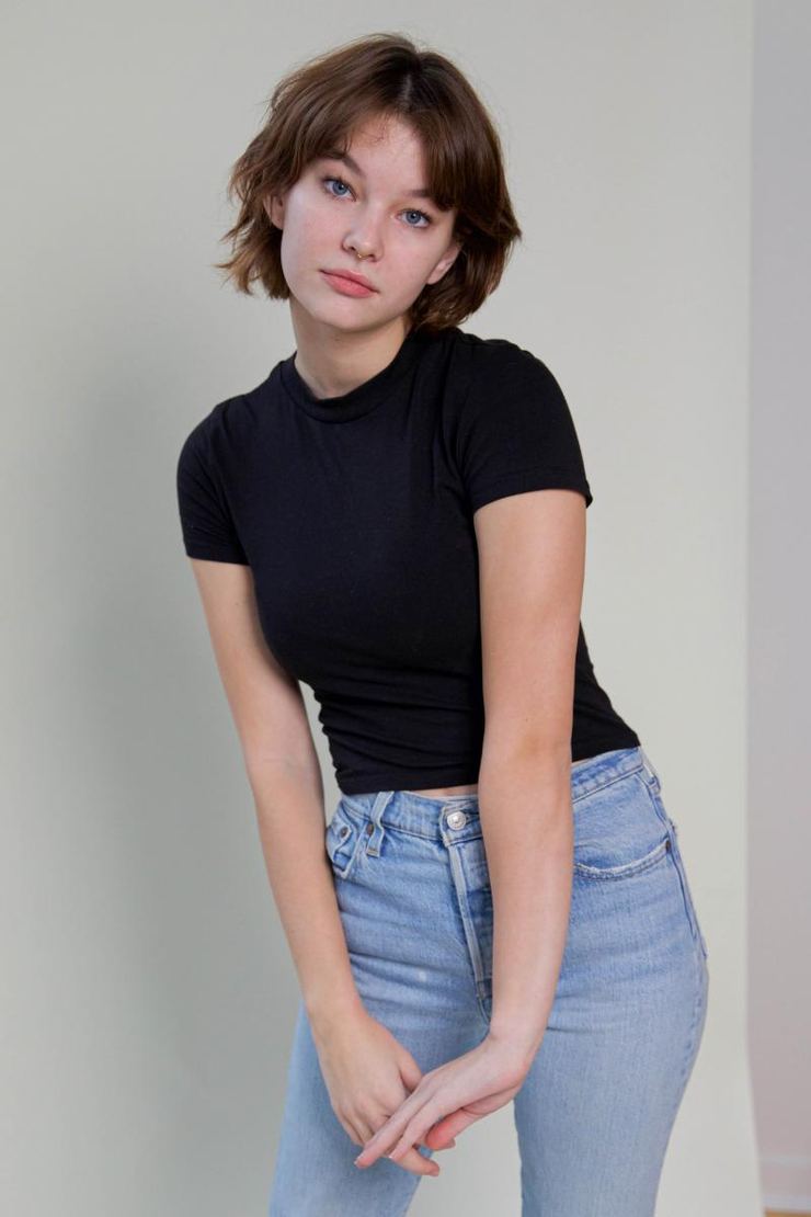 Alexandra Roberts picture