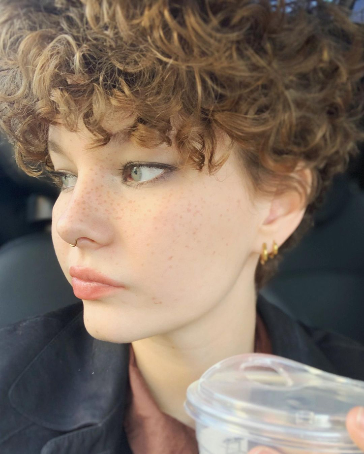 Picture of Alexandra Roberts