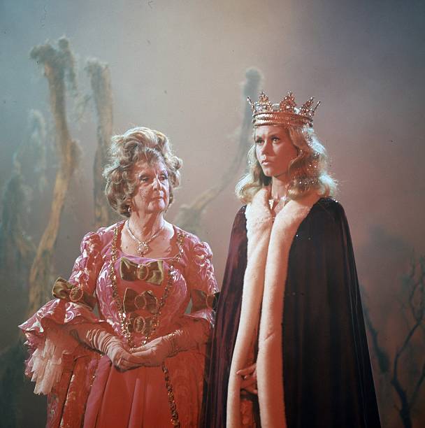 Ruth McDevitt, Elizabeth Montgomery