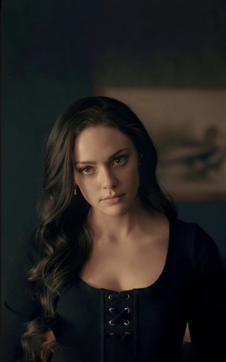 Danielle Rose Russell image