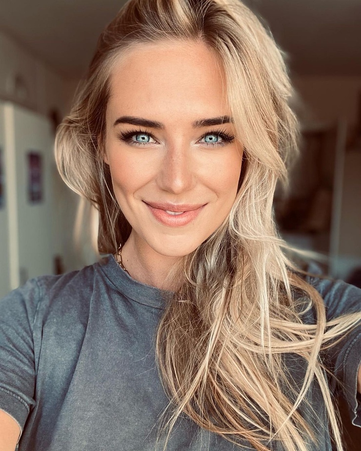 Picture of Eva Mikulski