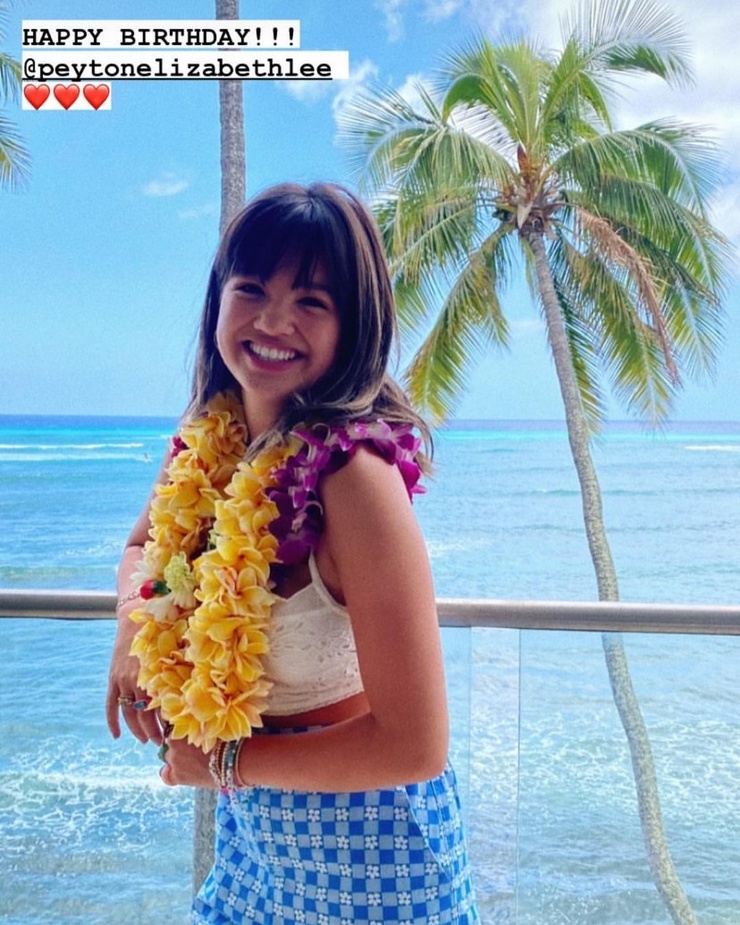 Peyton Elizabeth Lee picture