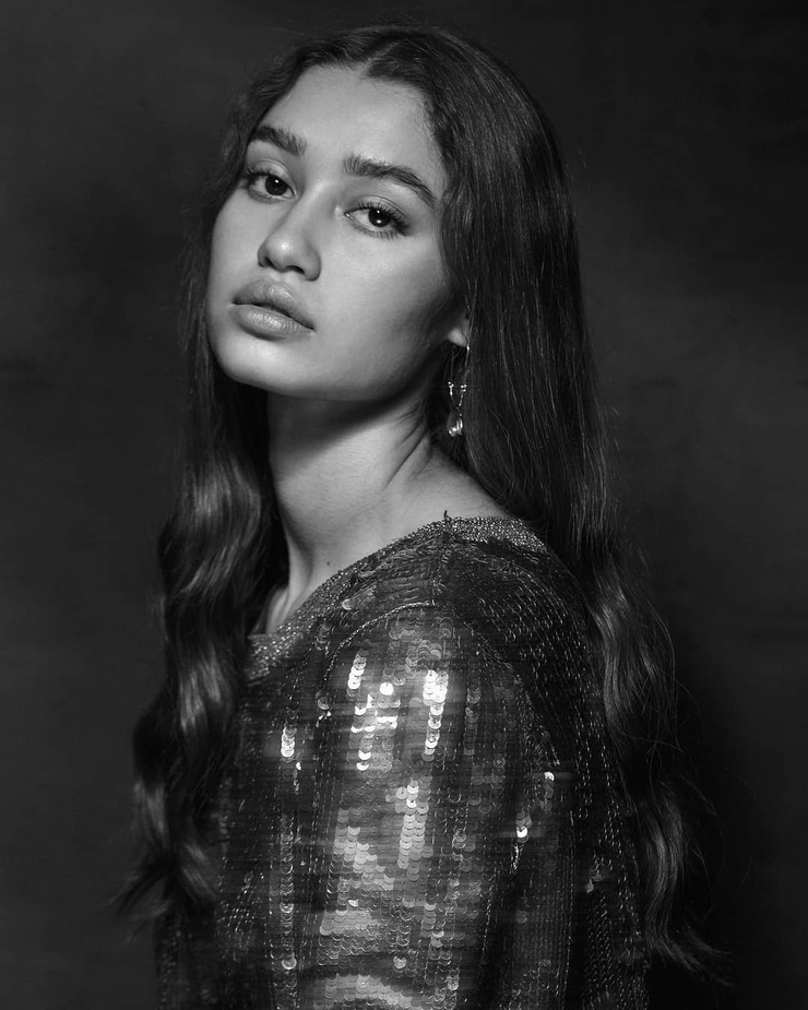 Picture of Elisa Flores