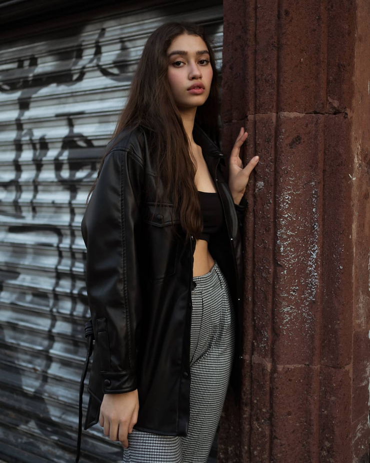 Picture of Elisa Flores