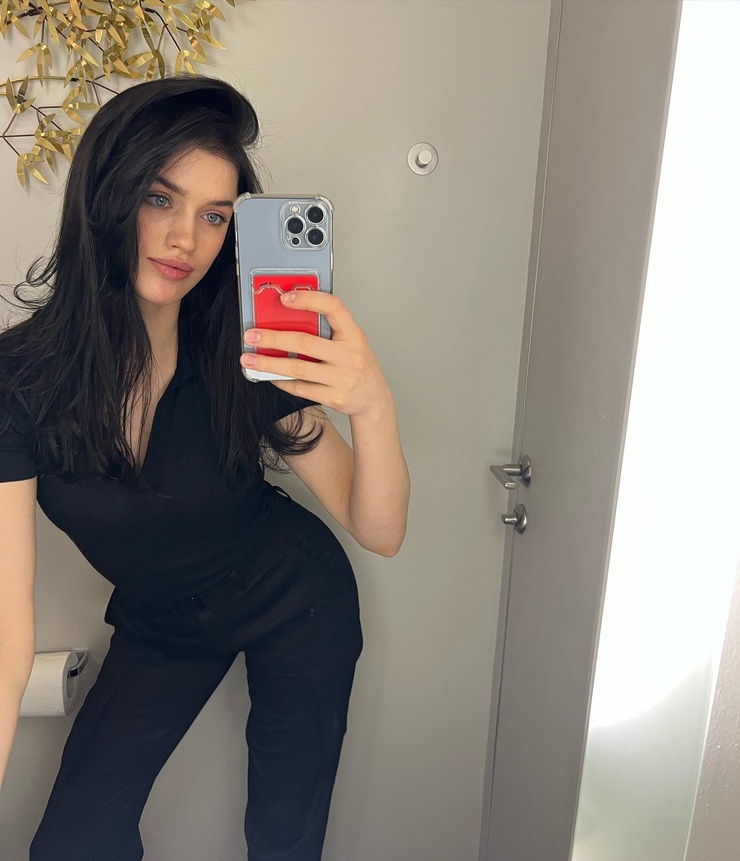 Picture of Alina Kirchiu