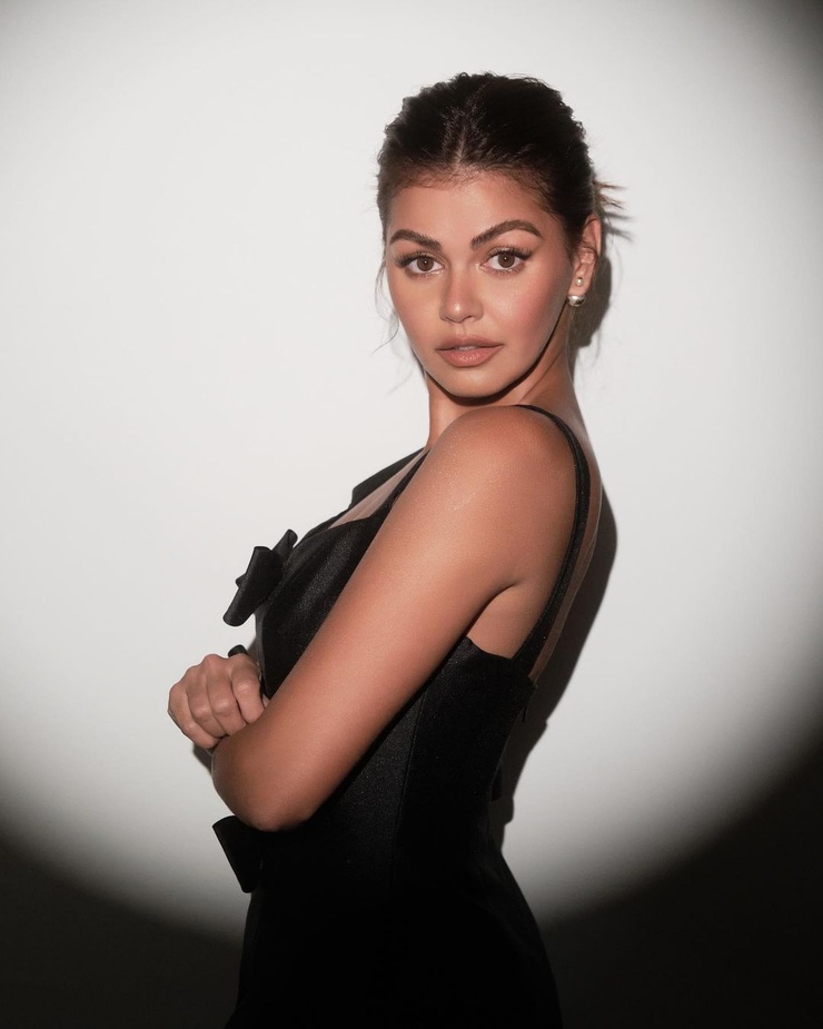 Picture of Janine Gutierrez