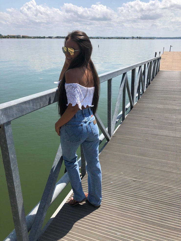 Picture of Chloe Turner