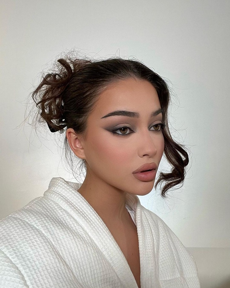 Image of Isabel Rose