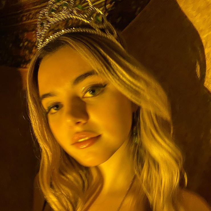 Picture of Angelina Boris