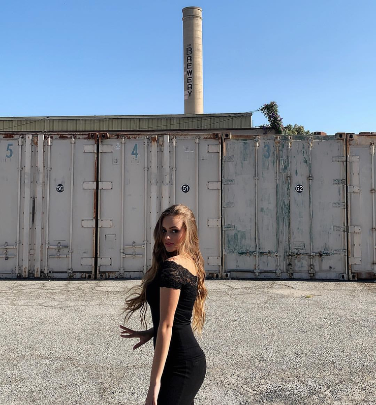 Picture of Kate Tomlinson