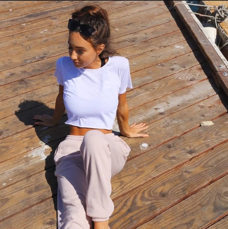 Picture of Taylor Alesia