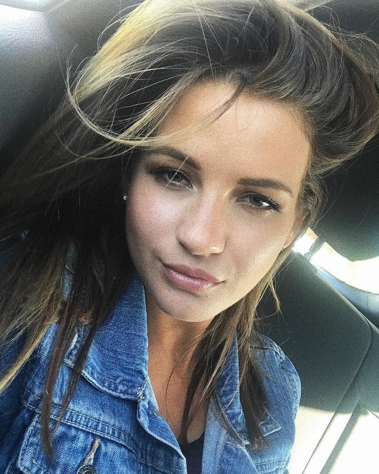 Picture of Danielle Stratton.