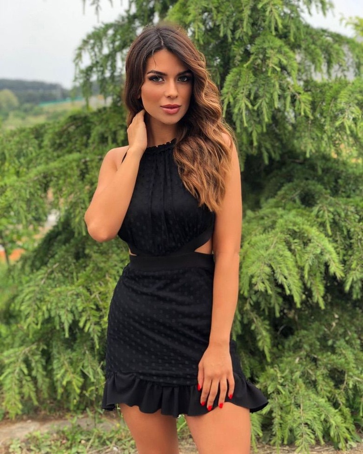 Picture of Ekin-Su Cülcüloğlu