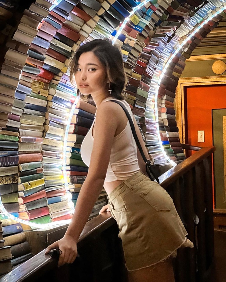 Picture of Jeila Dizon
